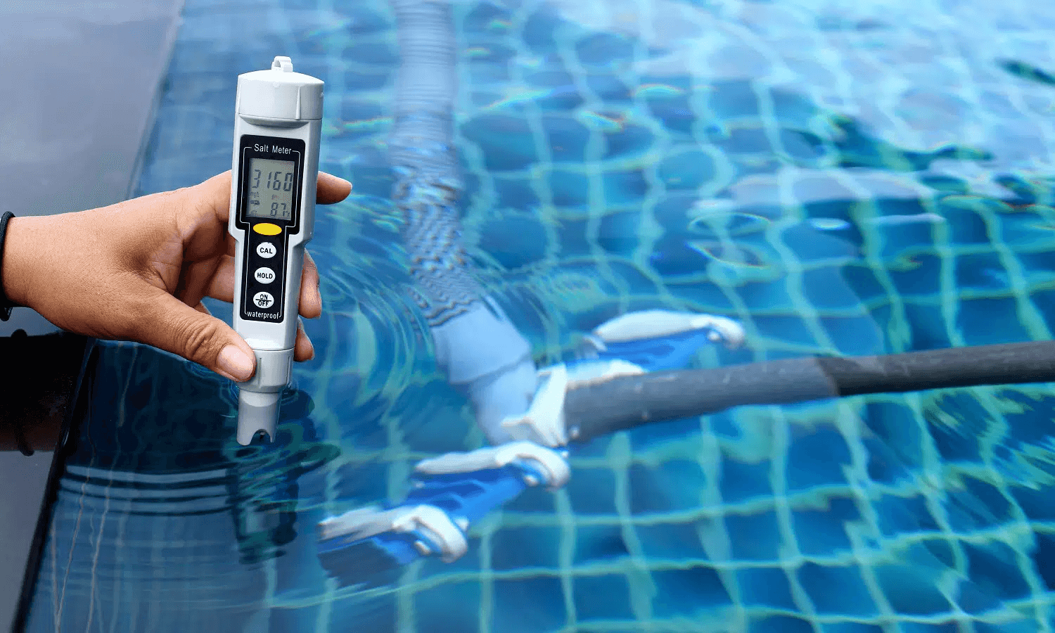 5 Best Pool Chlorinators Based On 500+ User Reviews - Peter Rossi